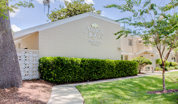 Arbor Lofts 1BR + Study Gainesville Apartments Near the Law School ...